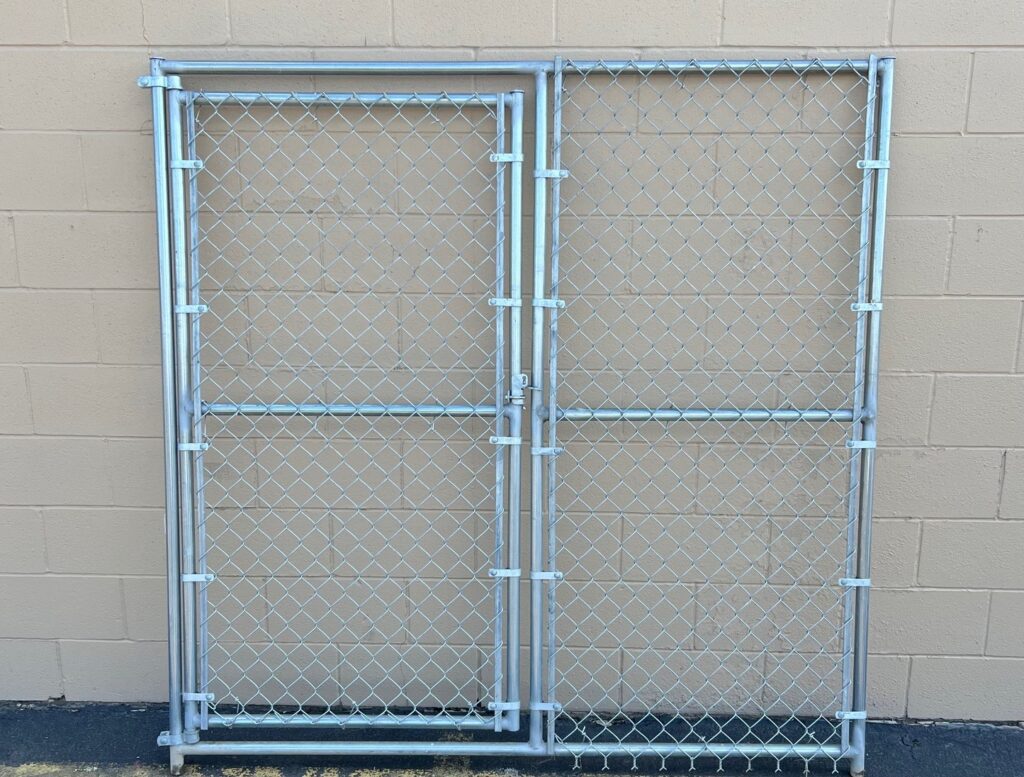 DOG KENNEL PANEL WITH GATE | Northwest Fence Company